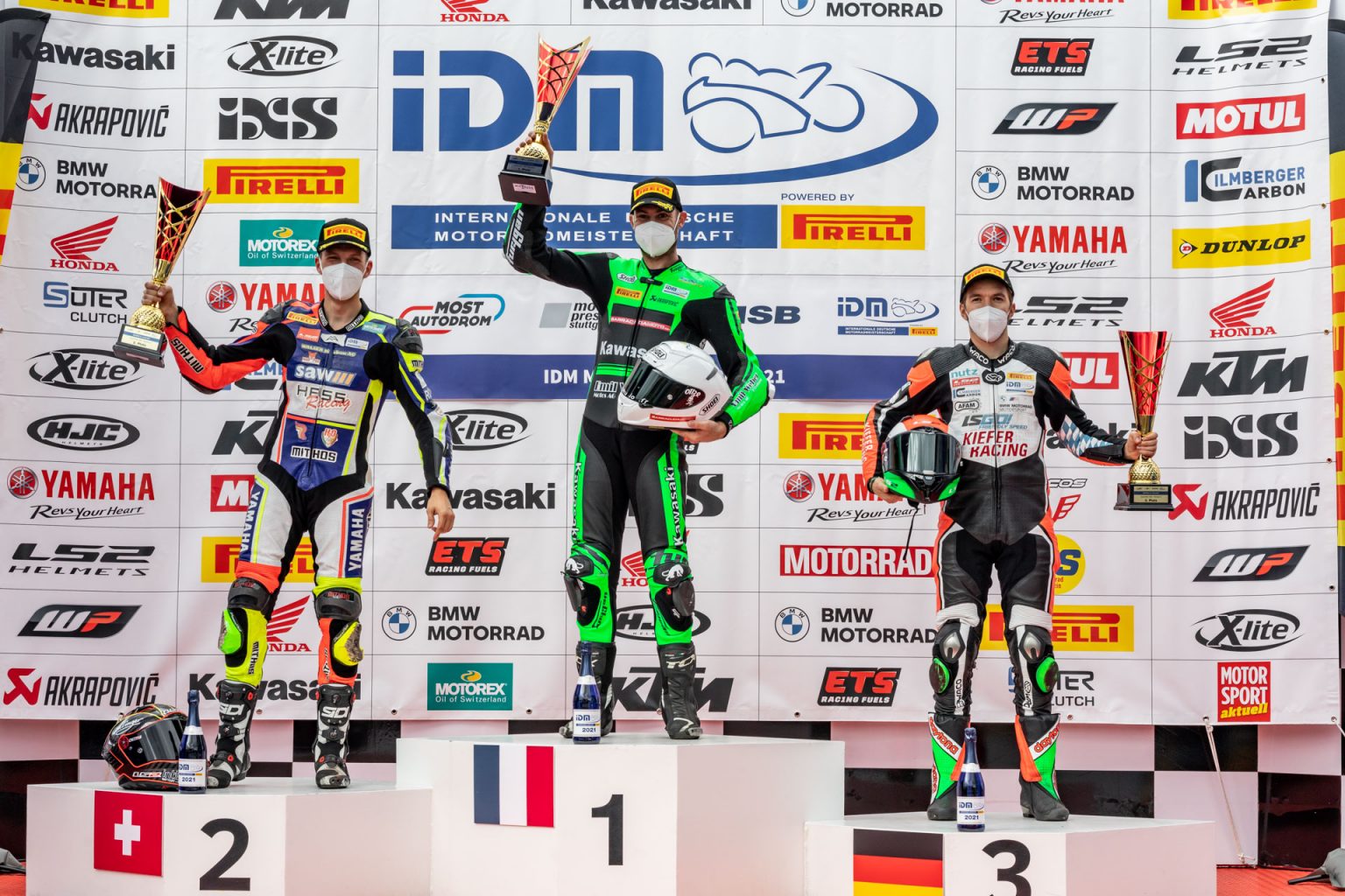 IDM SBK 1000: Debise siegt und Schmitter führt - IDM