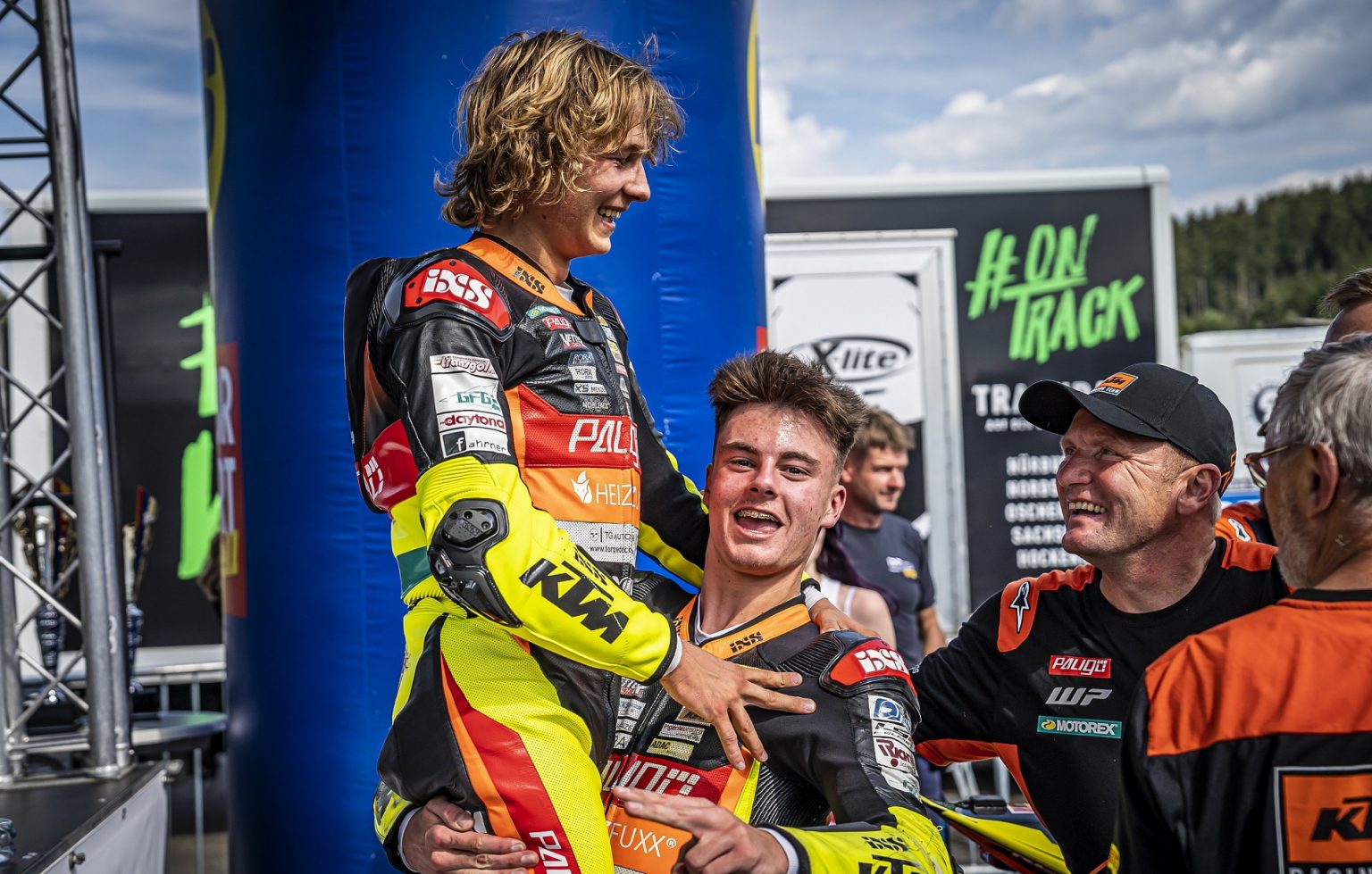 IDM SSP 300: KTM feiert mit Dreifachpodium Premiere - IDM