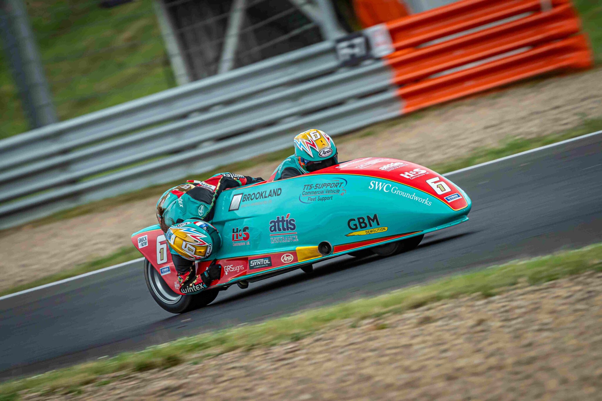 FIM/IDM Sidecar: Ellis/Clement mit Schwung auf Pole Position - IDM