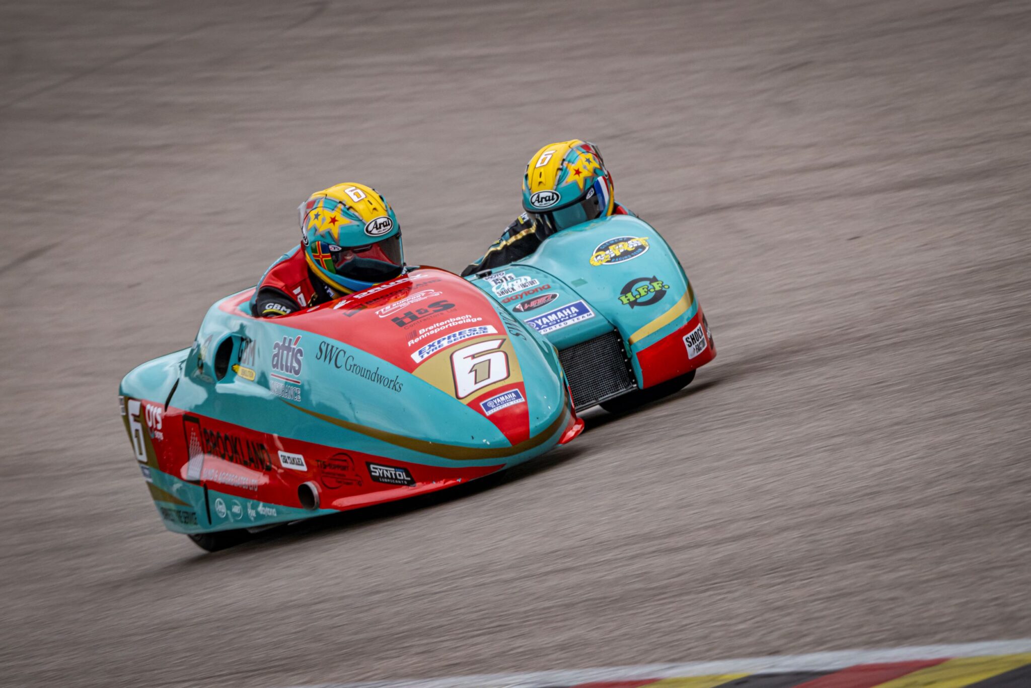 Sidecar: Ellis/Clément nach TT-Crash in Most am Start - IDM